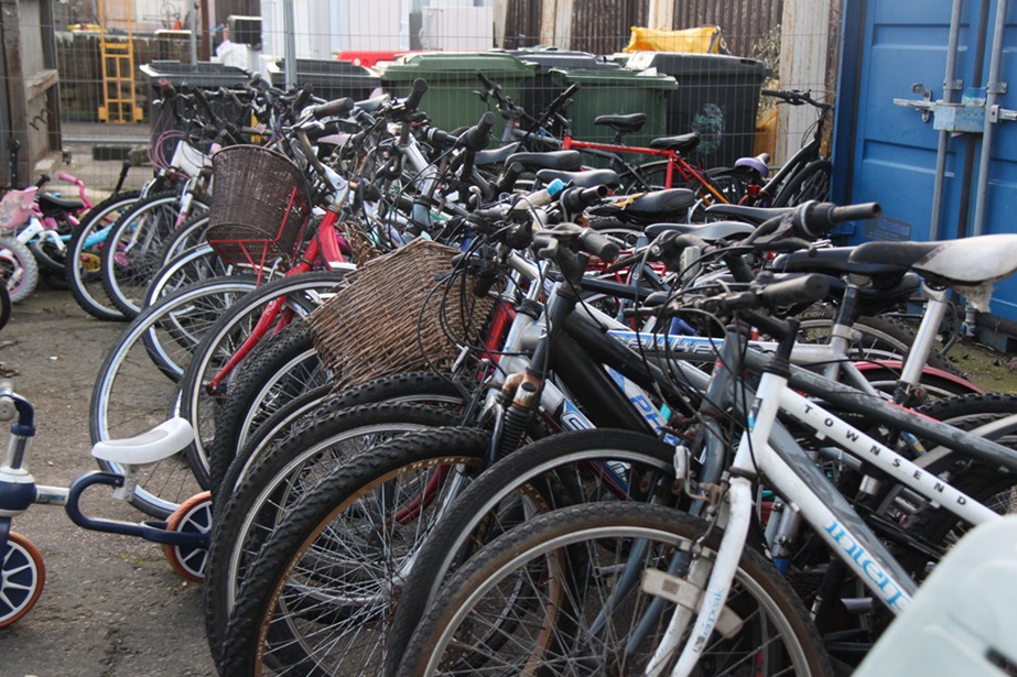 New scheme will refurbish unwanted bikes for refugees and asylum ...